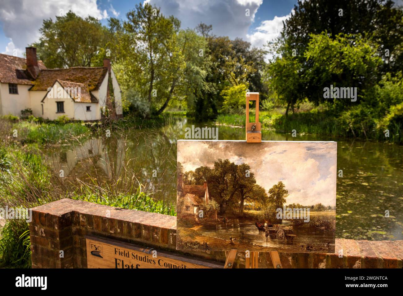 UK, England, Suffolk, Flatford, Willy Lott’s House, scene of John Constable’s The Haywain Stock ...