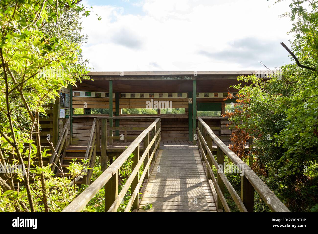 Pickup hide hi-res stock photography and images - Alamy