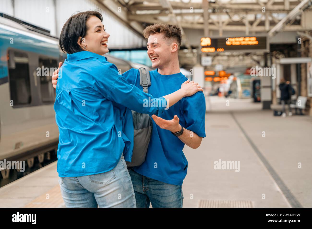 Couple goodbye at station hi-res stock photography and images - Alamy