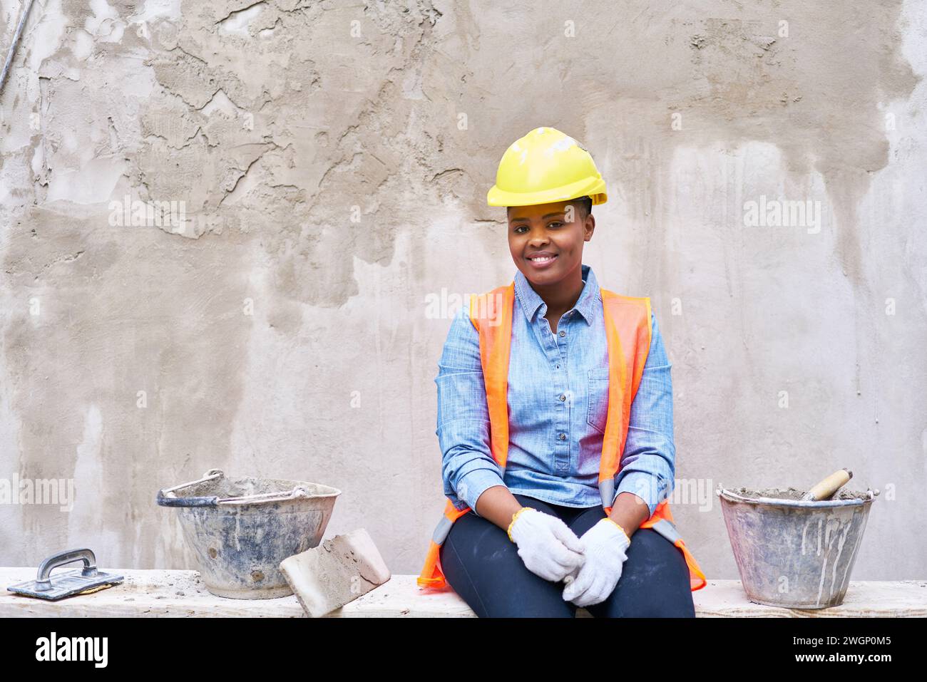 Concrete buckets construction hi-res stock photography and images - Alamy