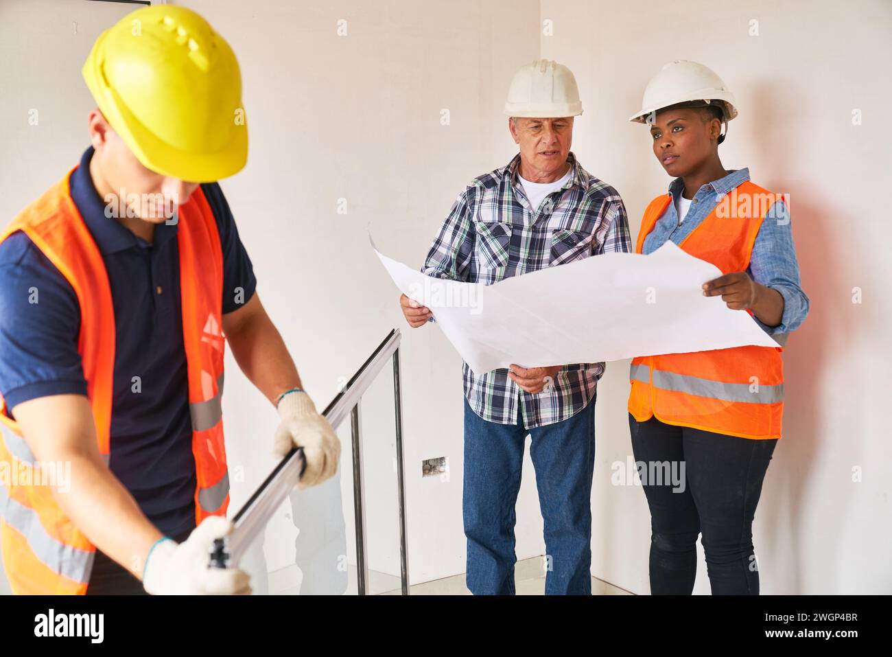 Supervisor worker hi-res stock photography and images - Alamy