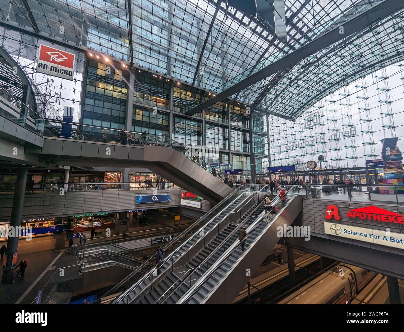 Interior View Of Berlin Central Station Stock Photo - Alamy
