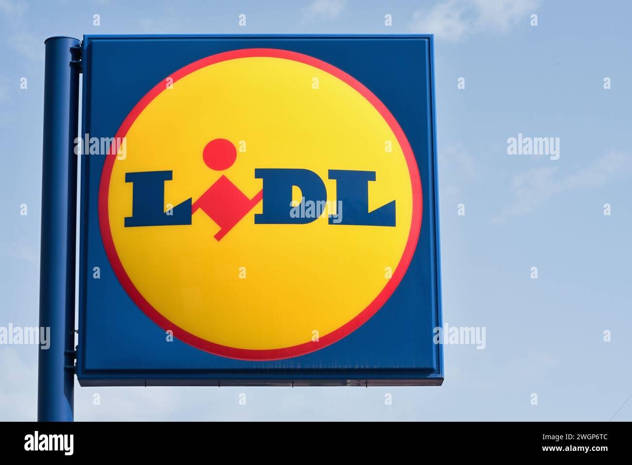 Tenerife, Spain January 28 st, 2024: Sign of Lidl supermarket sky in ...