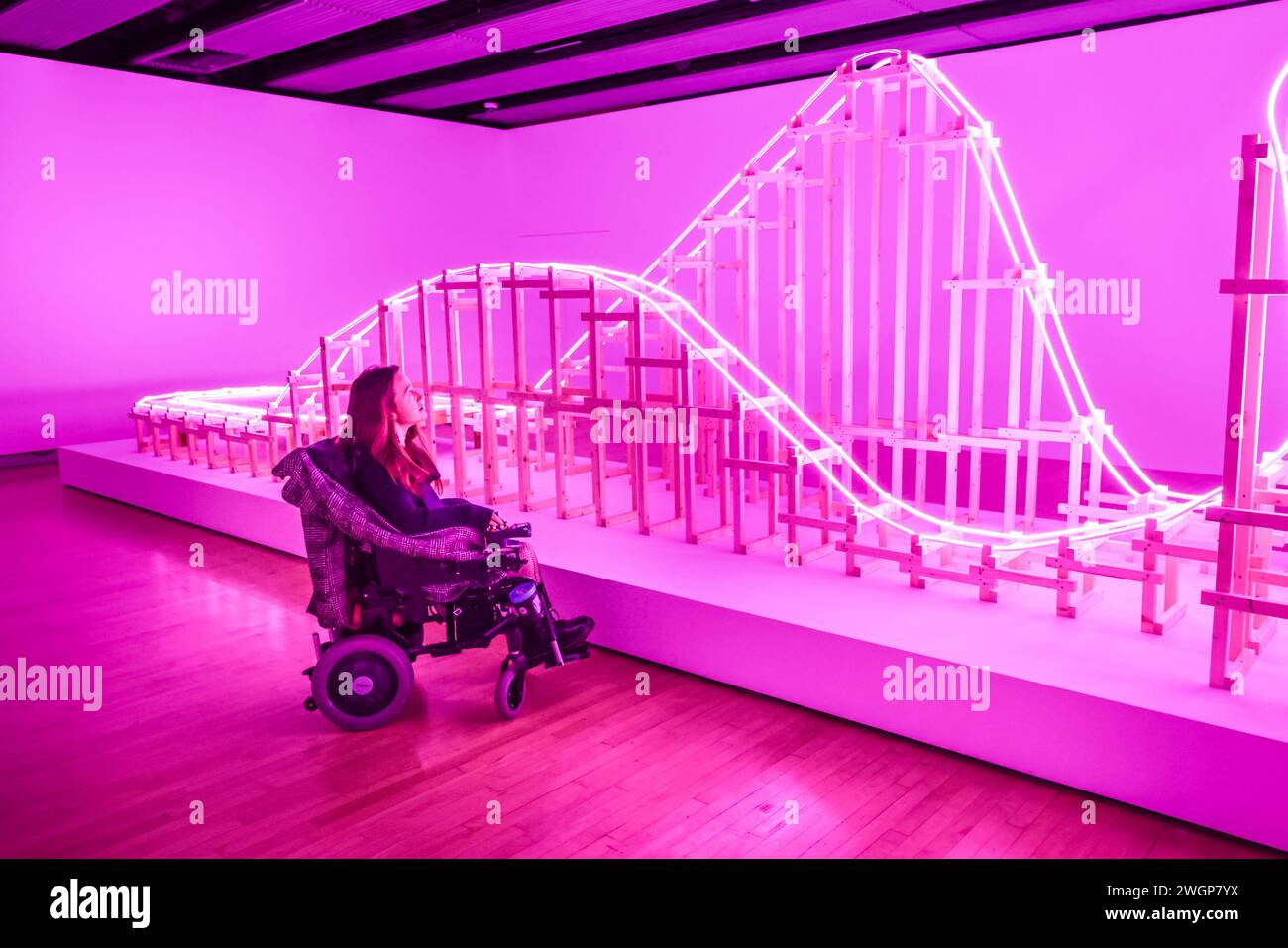 London, UK, 06th Feb 2024. Gallery staffer Camille with EJ Hill, A ...