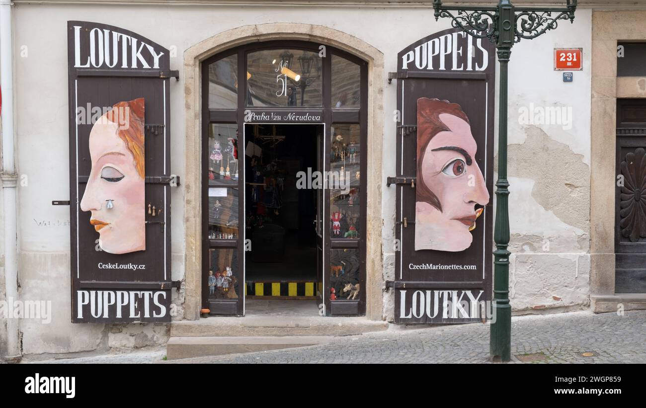 Loutky puppets hi-res stock photography and images - Alamy