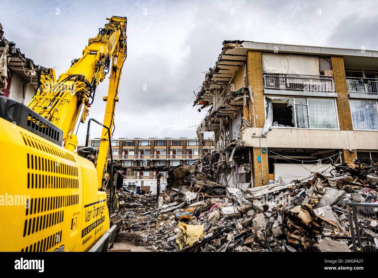 ROTTERDAM - Demolition is still underway at the Schammenkamp in ...