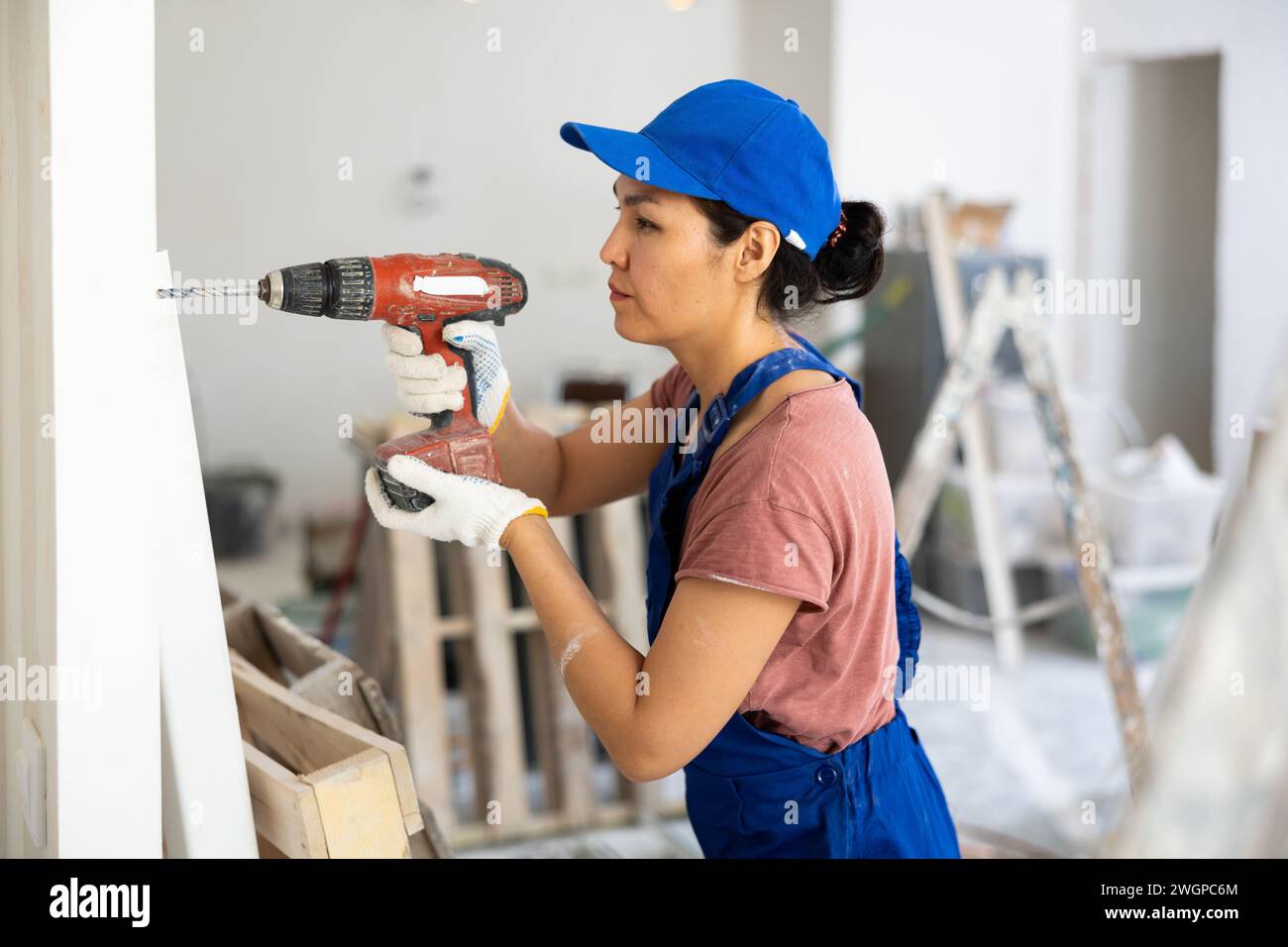 Electric hole thai hi-res stock photography and images - Alamy