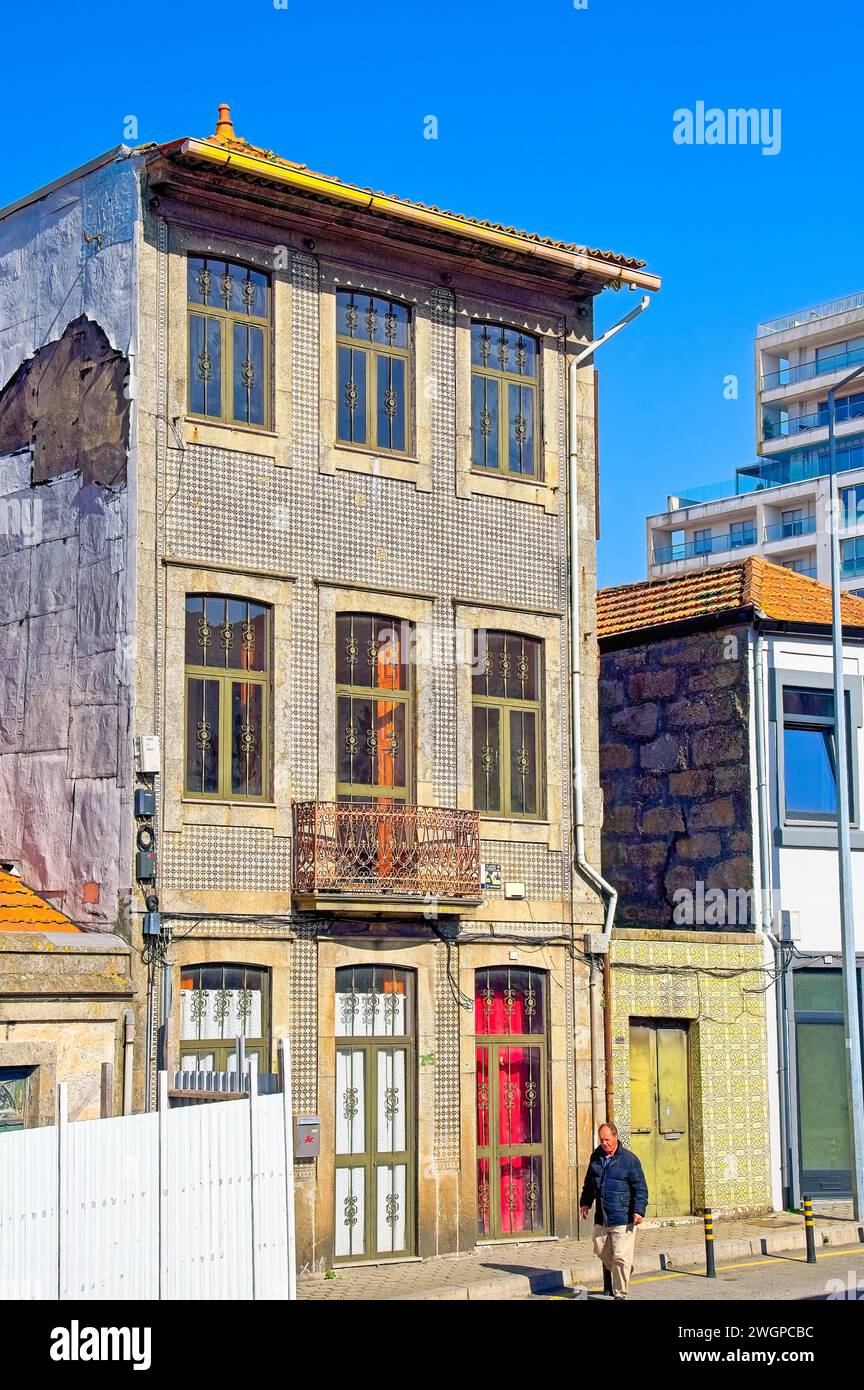 Old fashion building hi-res stock photography and images - Alamy