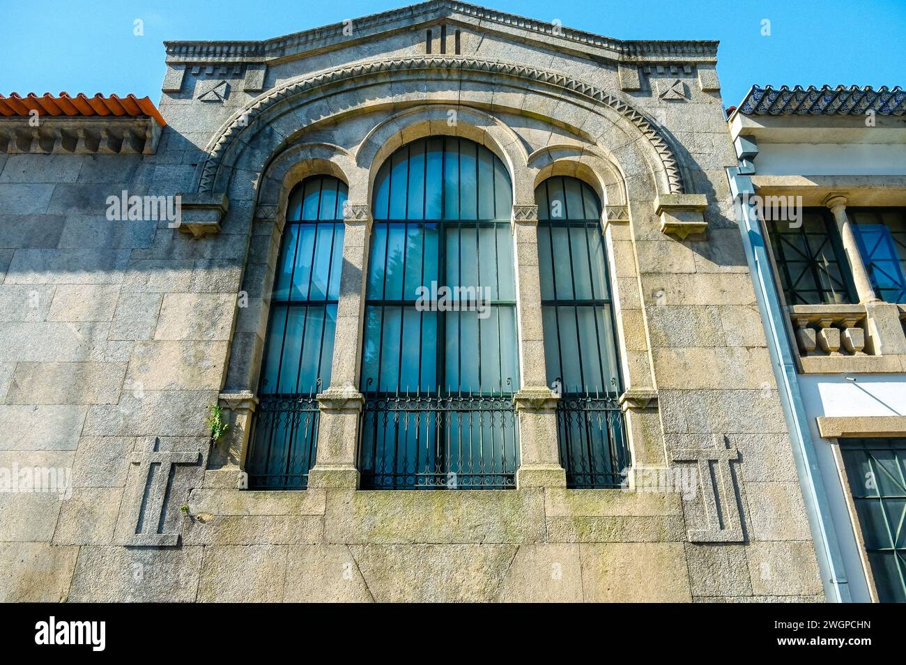 Ancient architectural window hi-res stock photography and images - Alamy