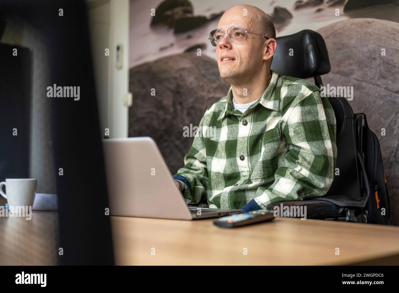 Shaved hair pattern hi-res stock photography and images - Alamy