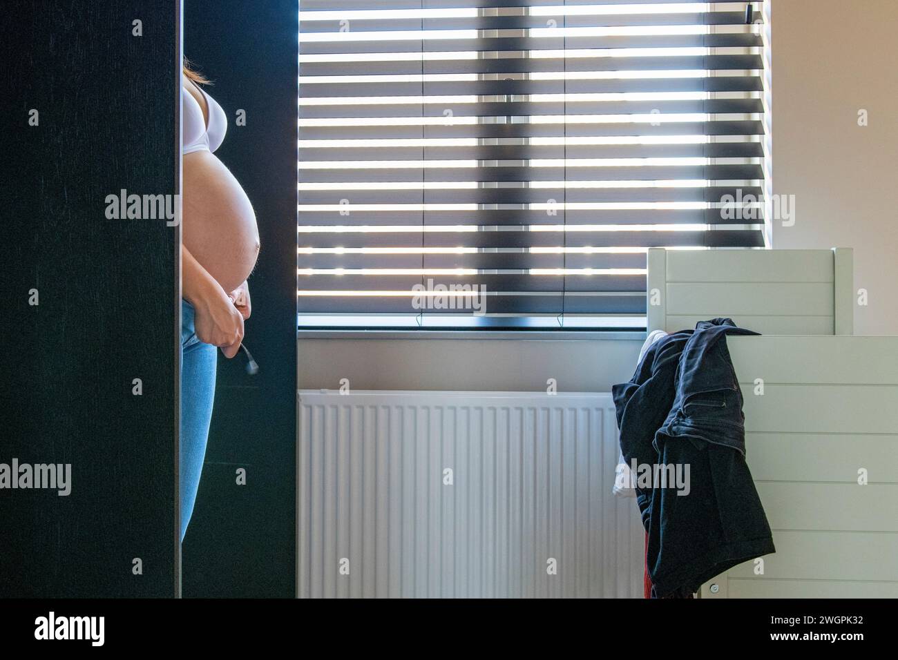 Getting changed hi-res stock photography and images - Alamy