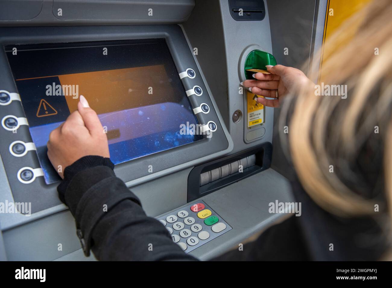 Atm cashmachine hi-res stock photography and images - Alamy