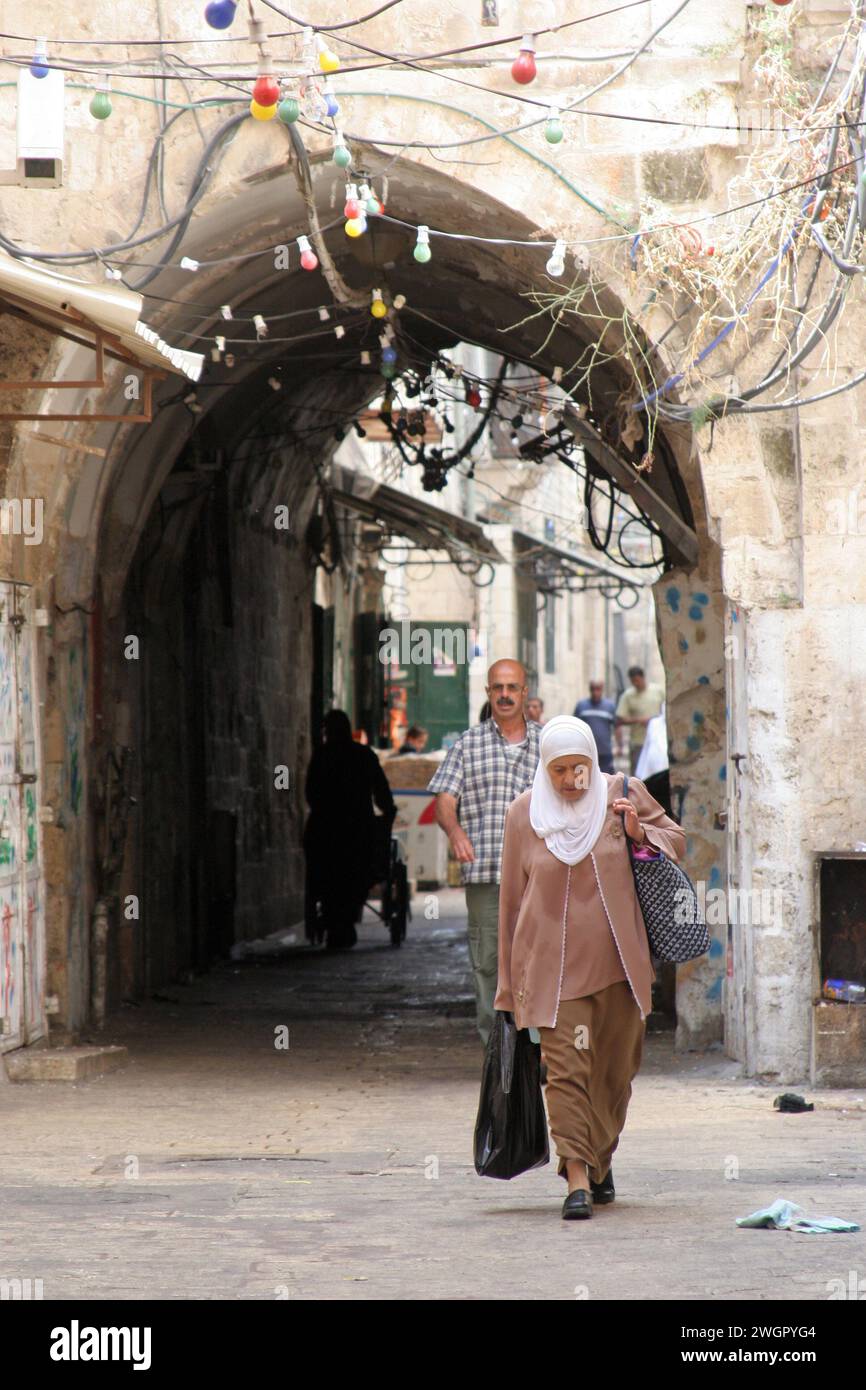 Old town street of Jerusalem in Israel Stock Photo - Alamy