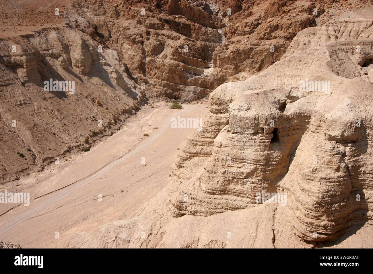 Archaeological site of Qumran where Dead Sea scrolls discovered in ...