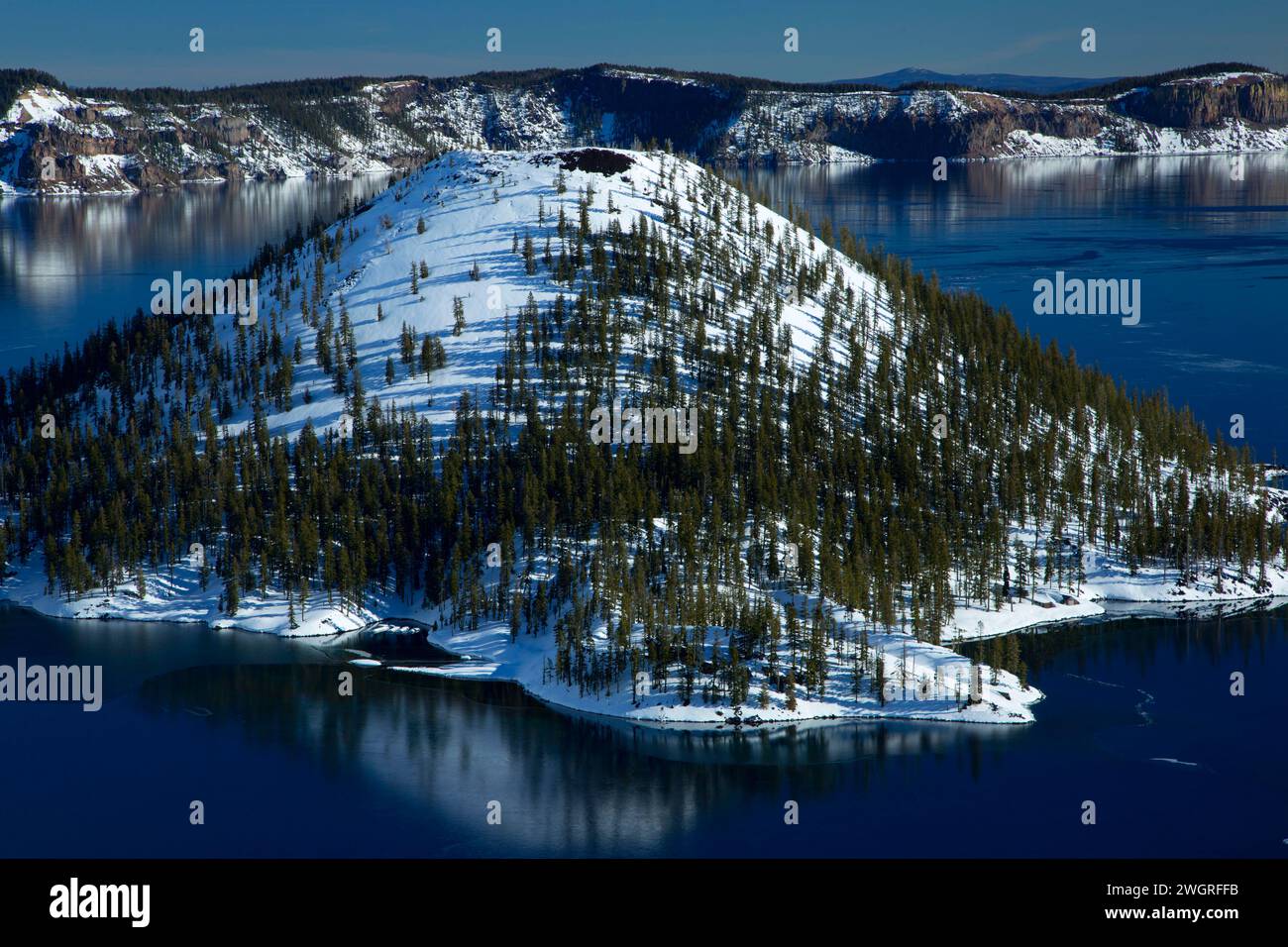 Wizard Island, Crater Lake National Park, Oregon Stock Photo - Alamy