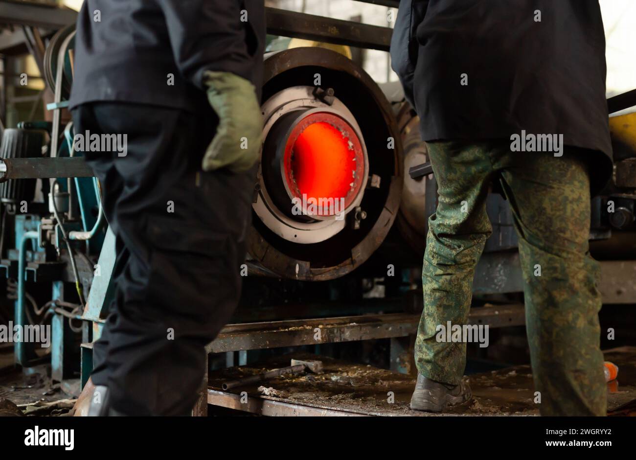 Foundry - casting non-ferrous metals in centrifugal metallurgical ...