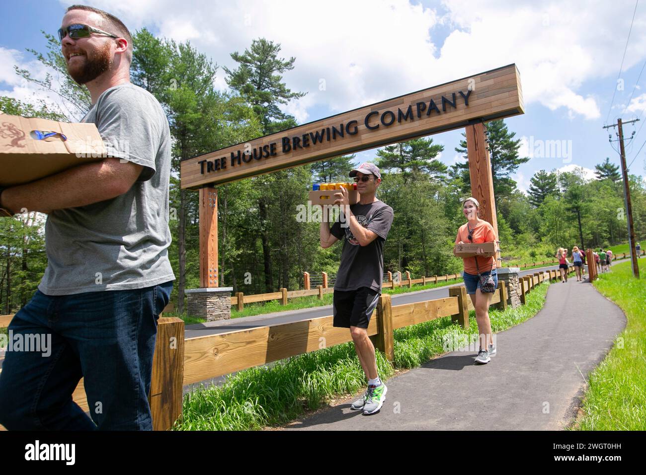 Tree house brewing company charlton ma hi-res stock photography and ...