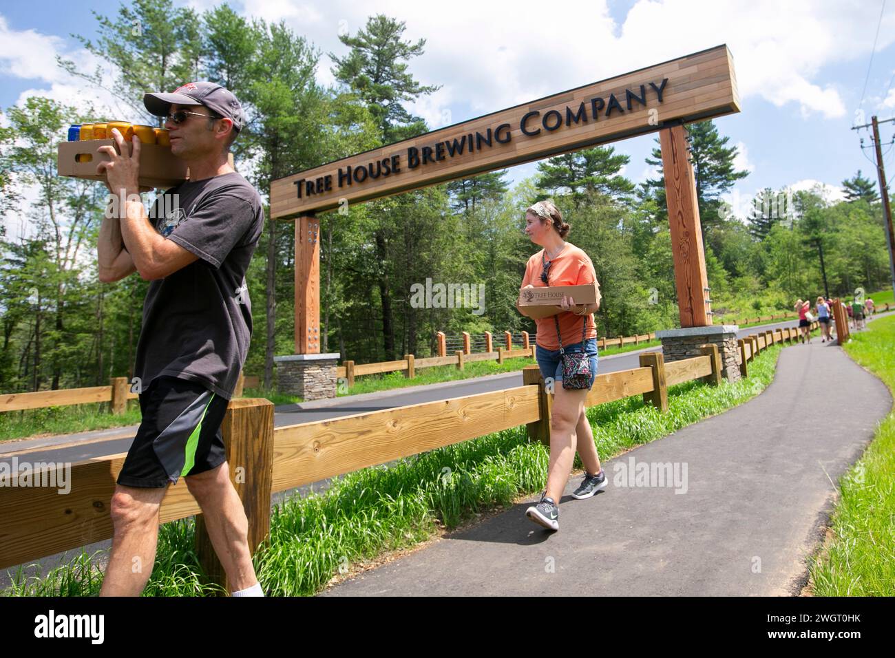 Tree house brewing company charlton ma hi-res stock photography and ...