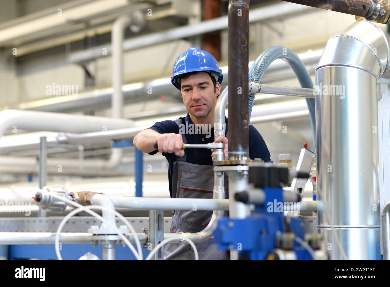 Industrial assembly hi-res stock photography and images - Alamy