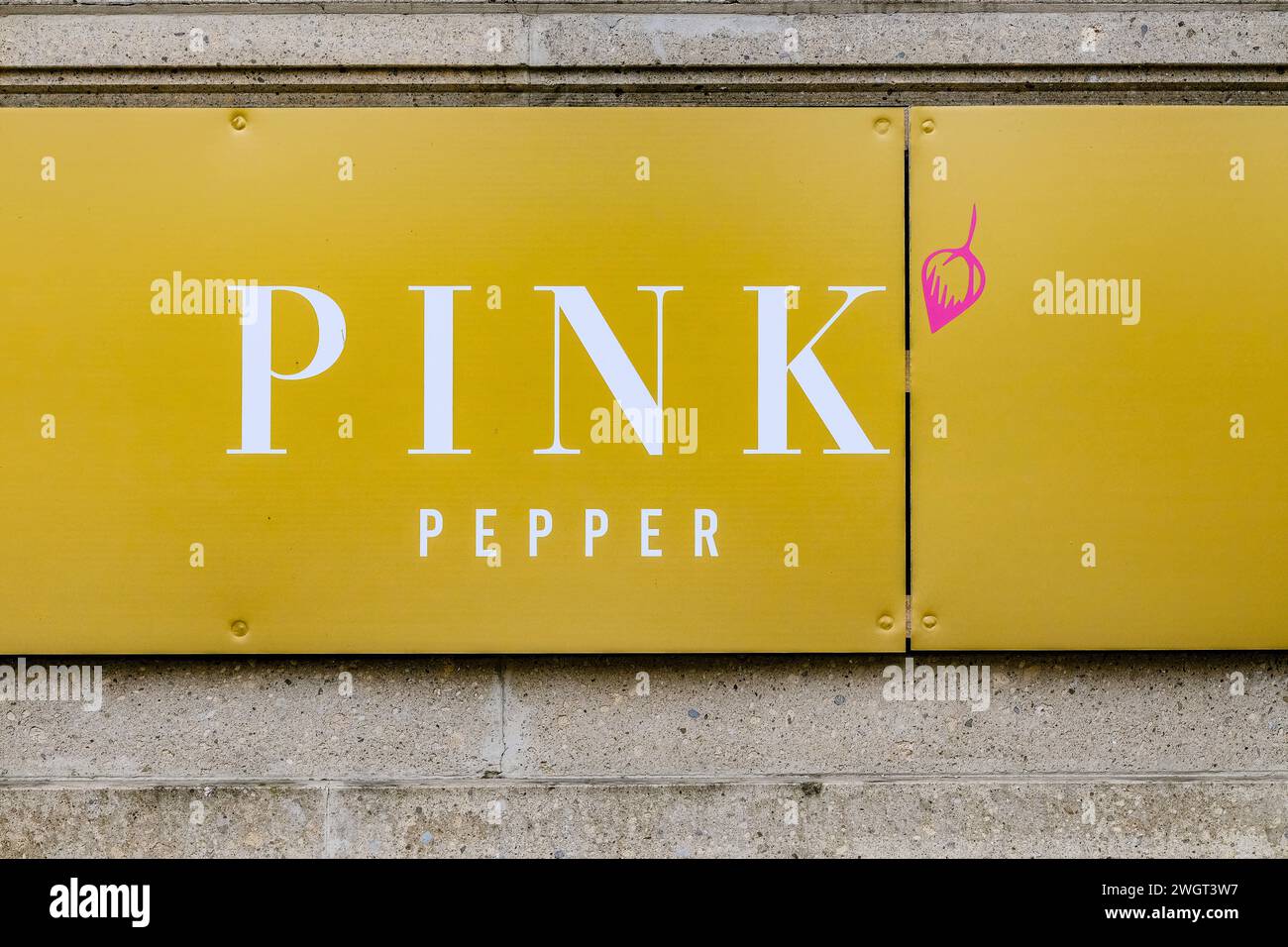 Düsseldorf 06.02.2024 Restaurant Pink Pepper Steigenberger Parkhotel ...