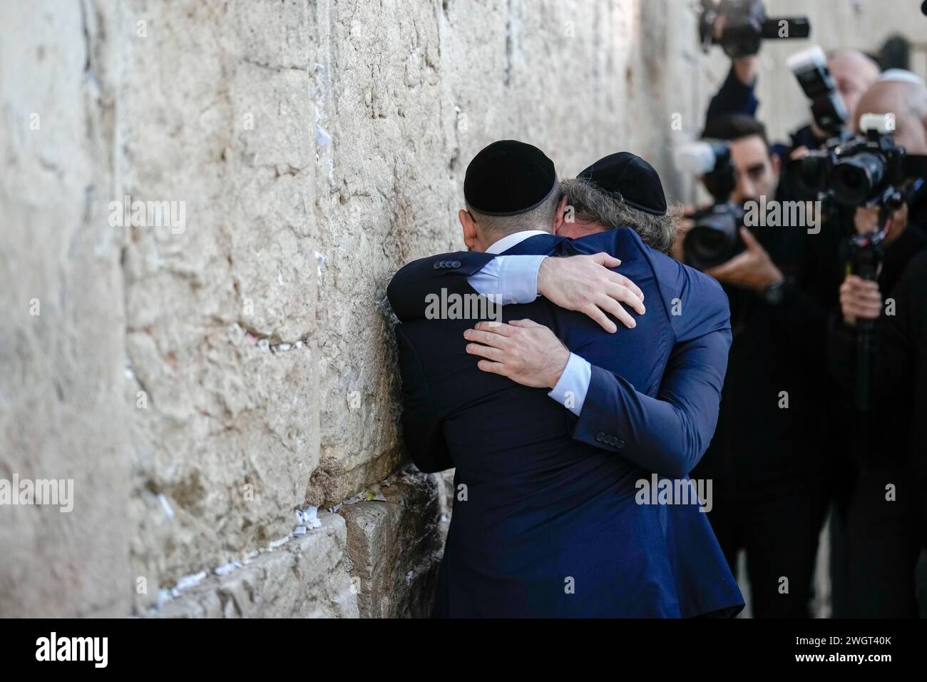 Argentine President Javier Milei touches hugs with Argentine Sephardic ...