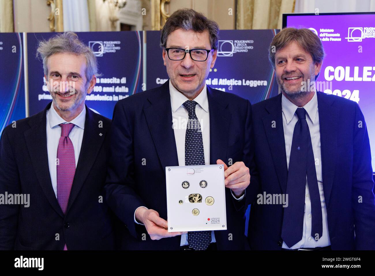 Collezione numismatica 2024 hi-res stock photography and images - Alamy