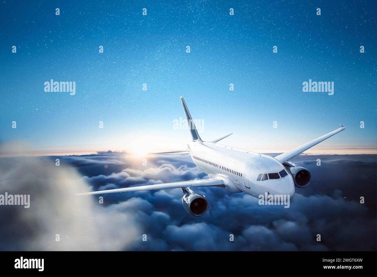 Commercial airliner hi-res stock photography and images - Alamy
