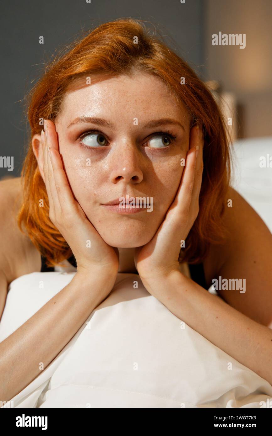 Woman with red hair, Milano, Italia Stock Photo - Alamy
