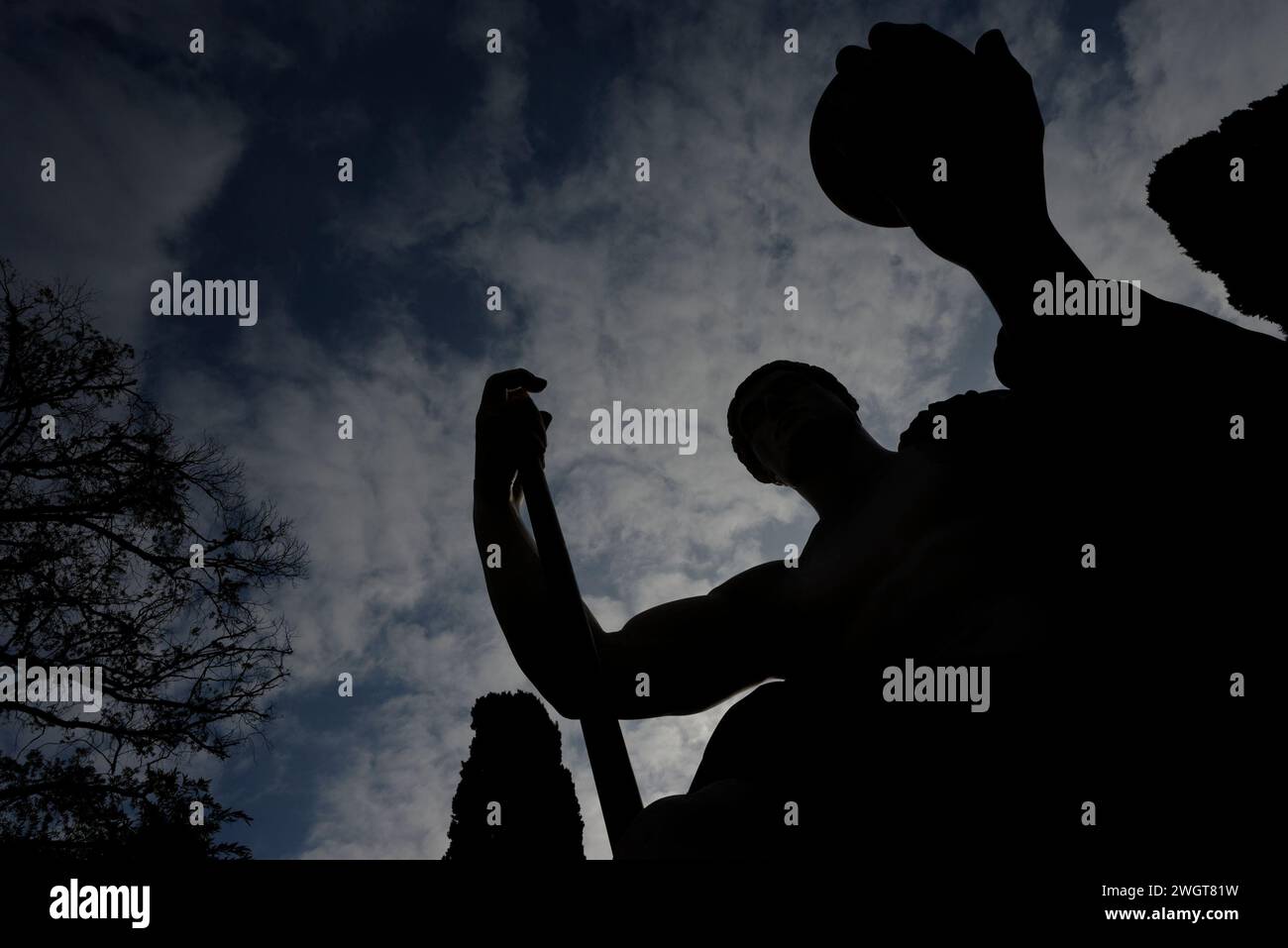 The colossal statue of Constantine, dating back to the 4th century AD ...