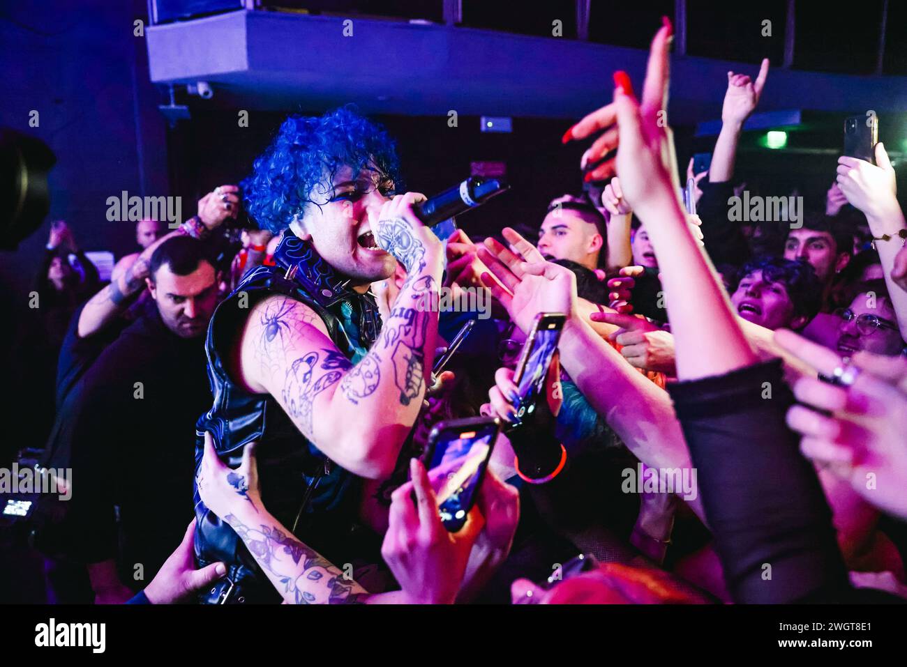 La sad on stage hi-res stock photography and images - Alamy