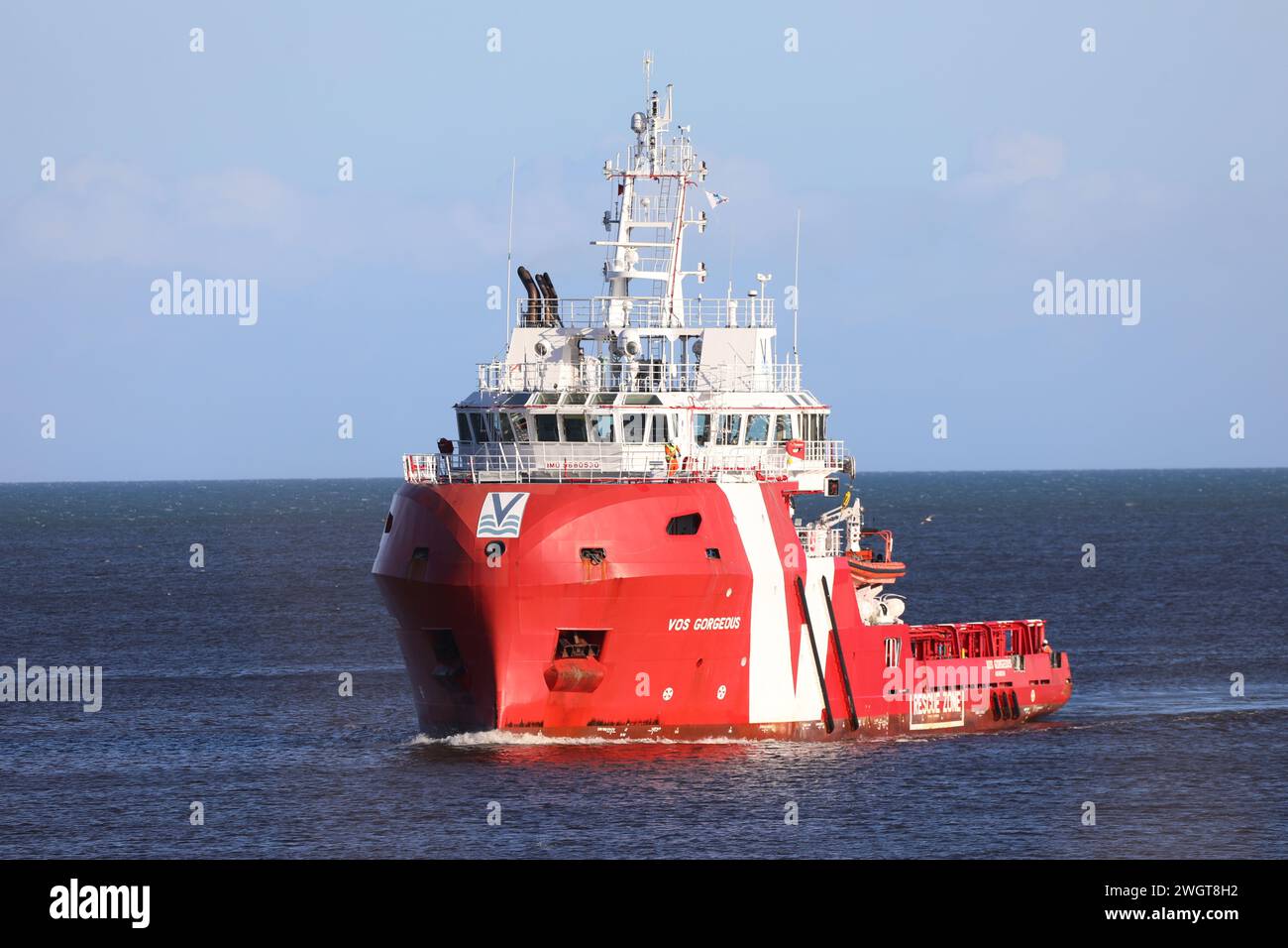 Arriving boats hi-res stock photography and images - Alamy