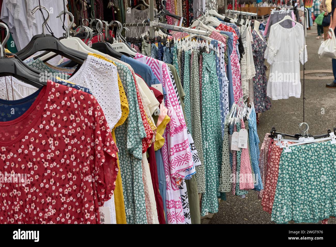 Colorido vendedor ambulante hi-res stock photography and images - Alamy