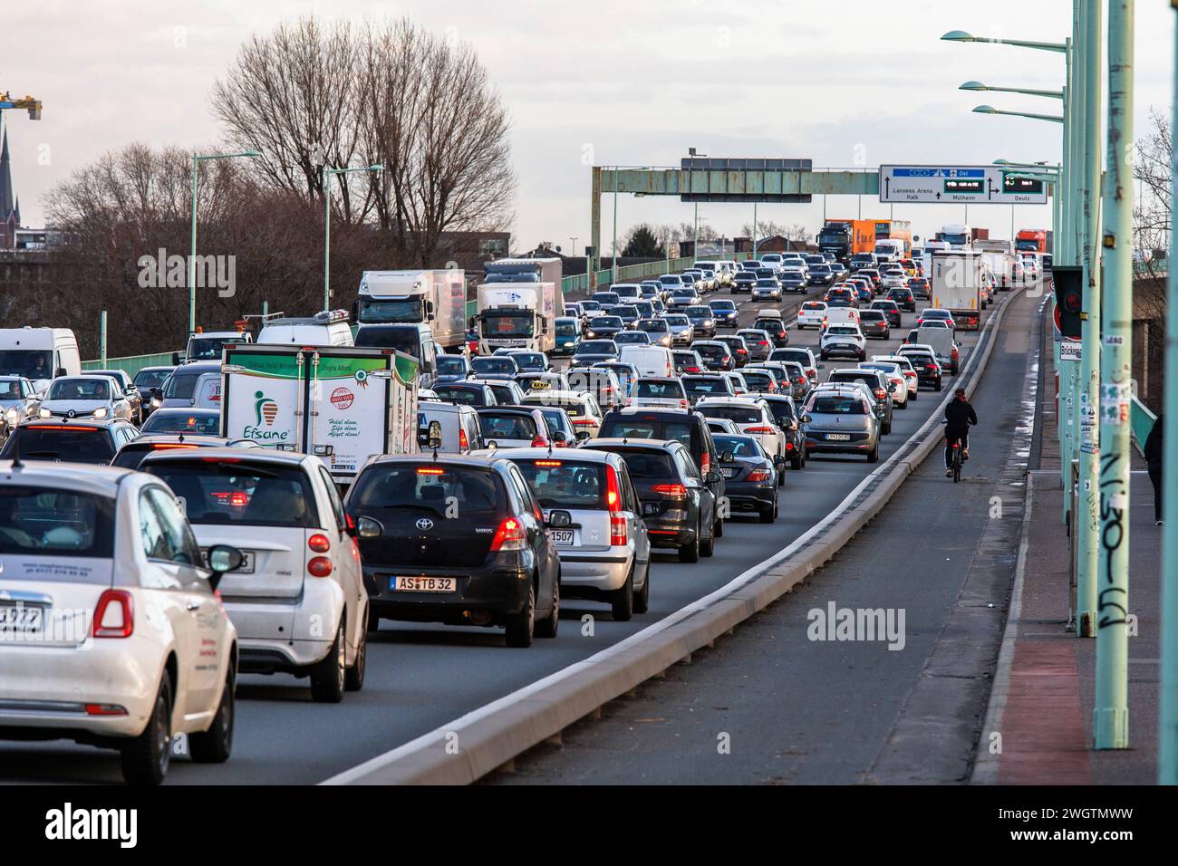 traffic jam on the Zoo bridge, Cologne, Germany. Stau auf der ...