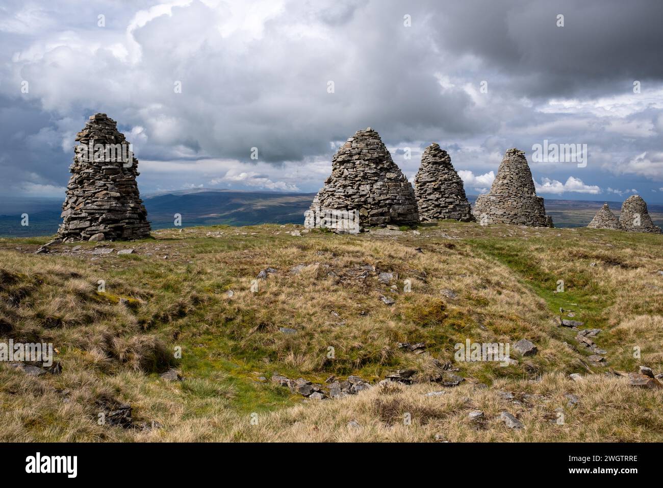 Nine Standards cairns on the summitt of Nine Standards Rigg , Hartley ...