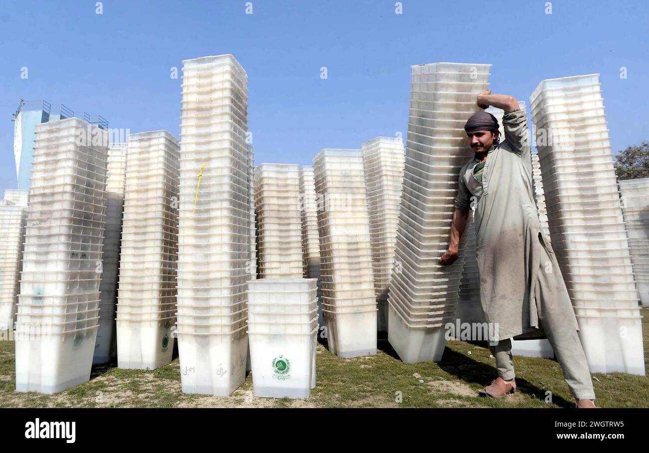 Pakistan general election 2024 hi-res stock photography and images - Alamy