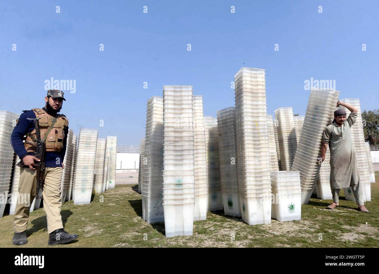 Election commission of pakistan hi-res stock photography and images - Alamy