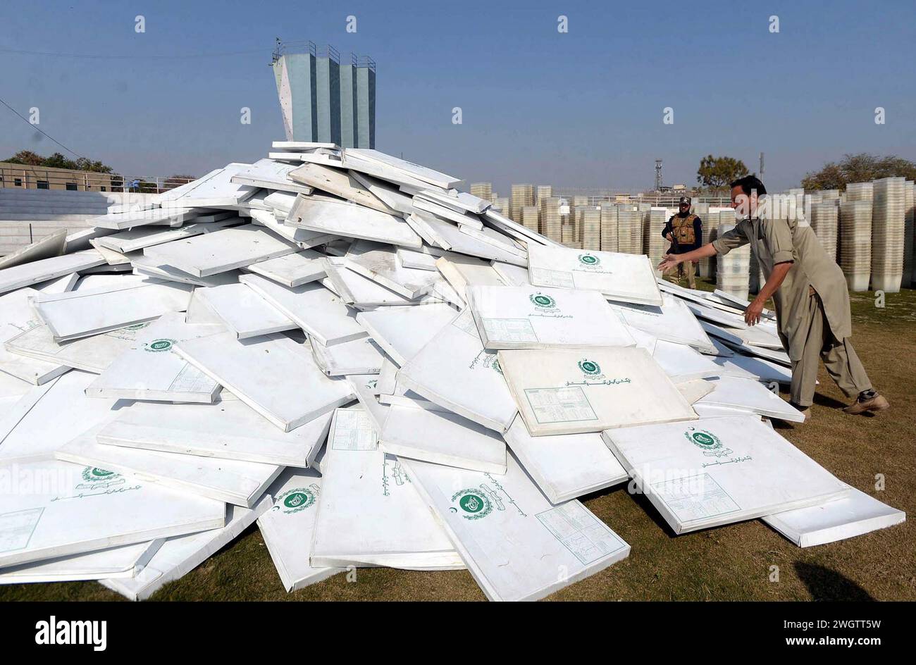 Election commission of pakistan hi-res stock photography and images - Alamy