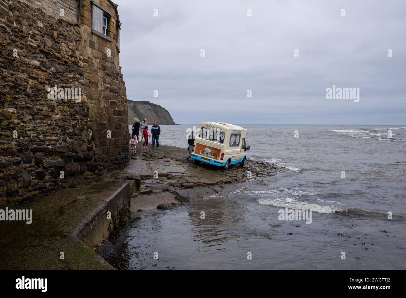 May 2023 - The Big Walk feature with Mark Rowe walking the Coast to ...