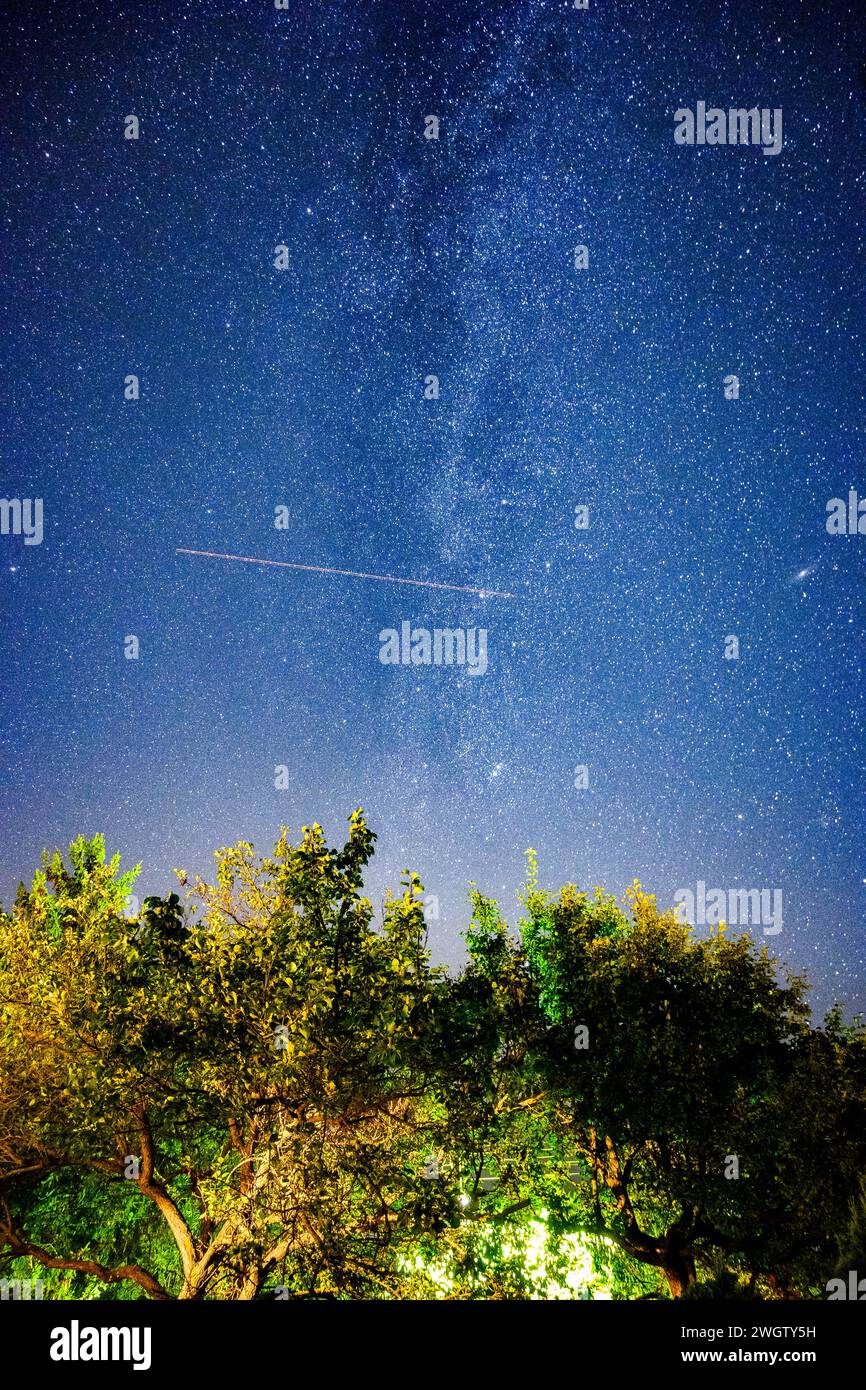 Jupiter planet milky way hi-res stock photography and images - Alamy