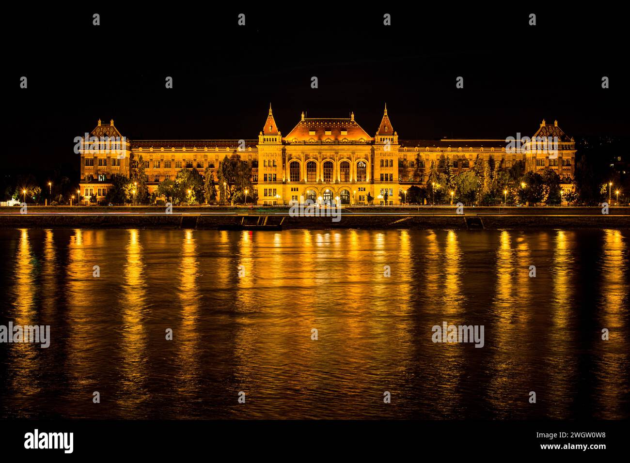 Budapest University of Technology and Economics Stock Photo - Alamy