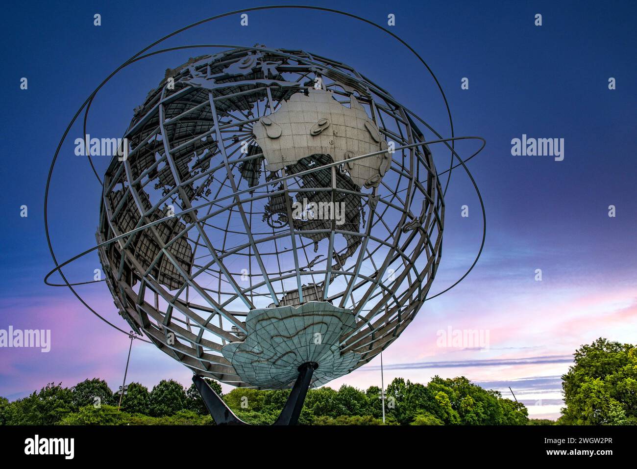 The unisphere of the well-known Flushing Meadows-Corona Park in the ...