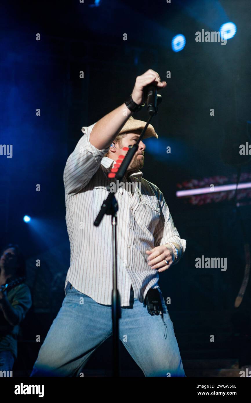 Toby keith concert hi-res stock photography and images - Alamy