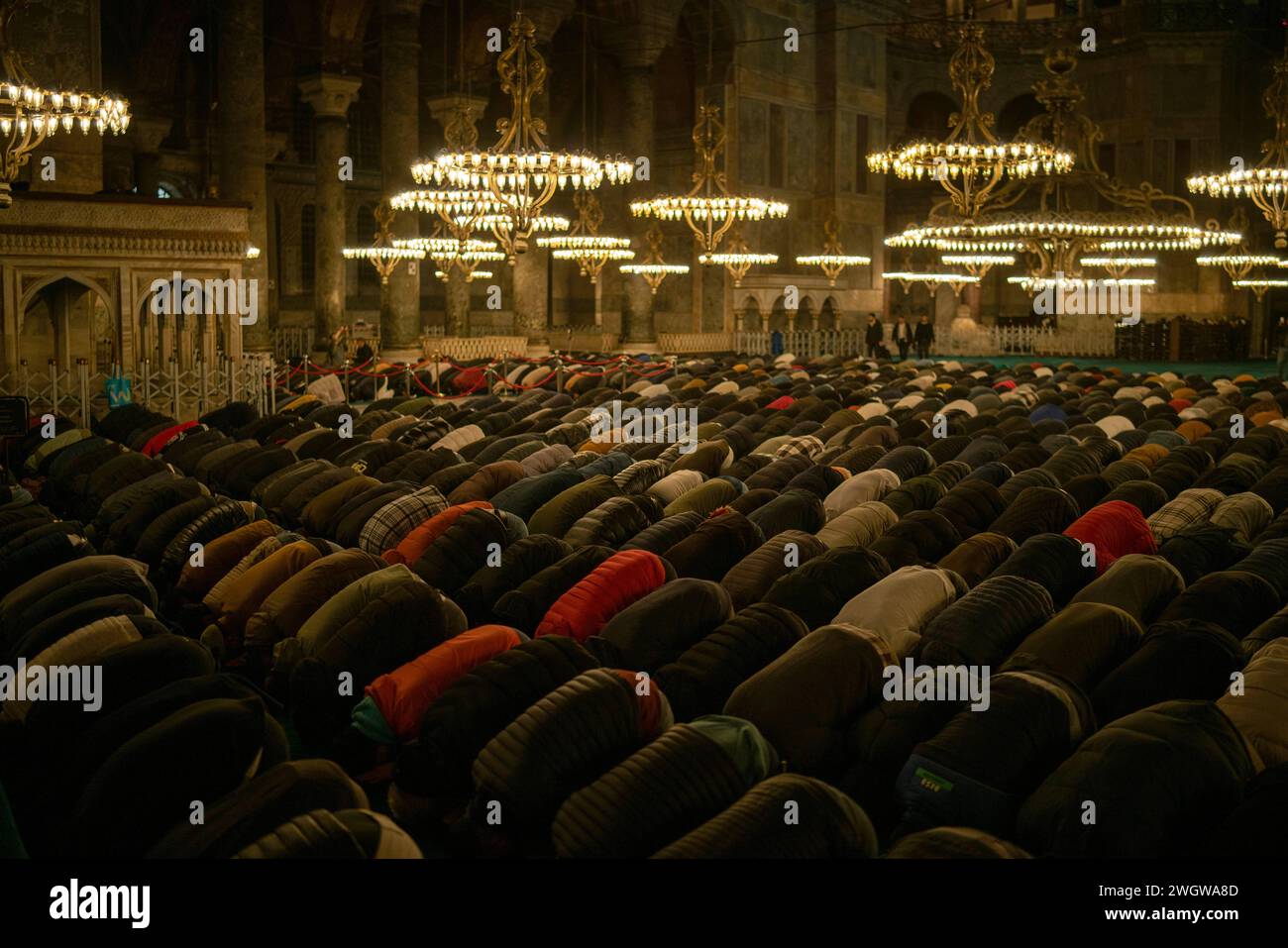 Fatih, Istanbul, Turkey. 6th Feb, 2024. Muslims observe the Miraj ...