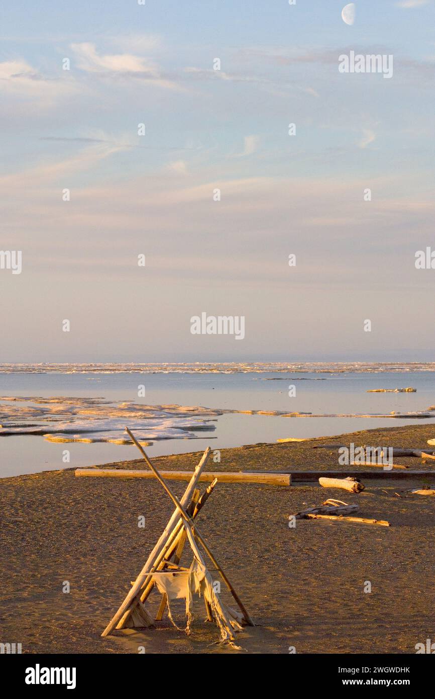 camp on a sandspit along anwr 1002 coastal plain arctic alaska Stock ...