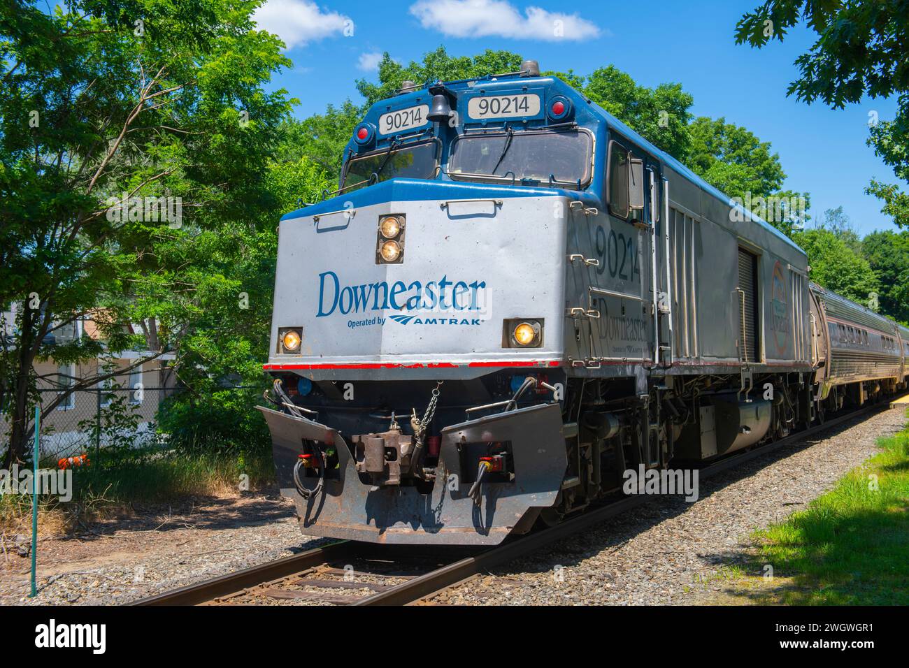 Amtrak Downeaster General Motors EMD F40PH locomotive at Exeter Train ...