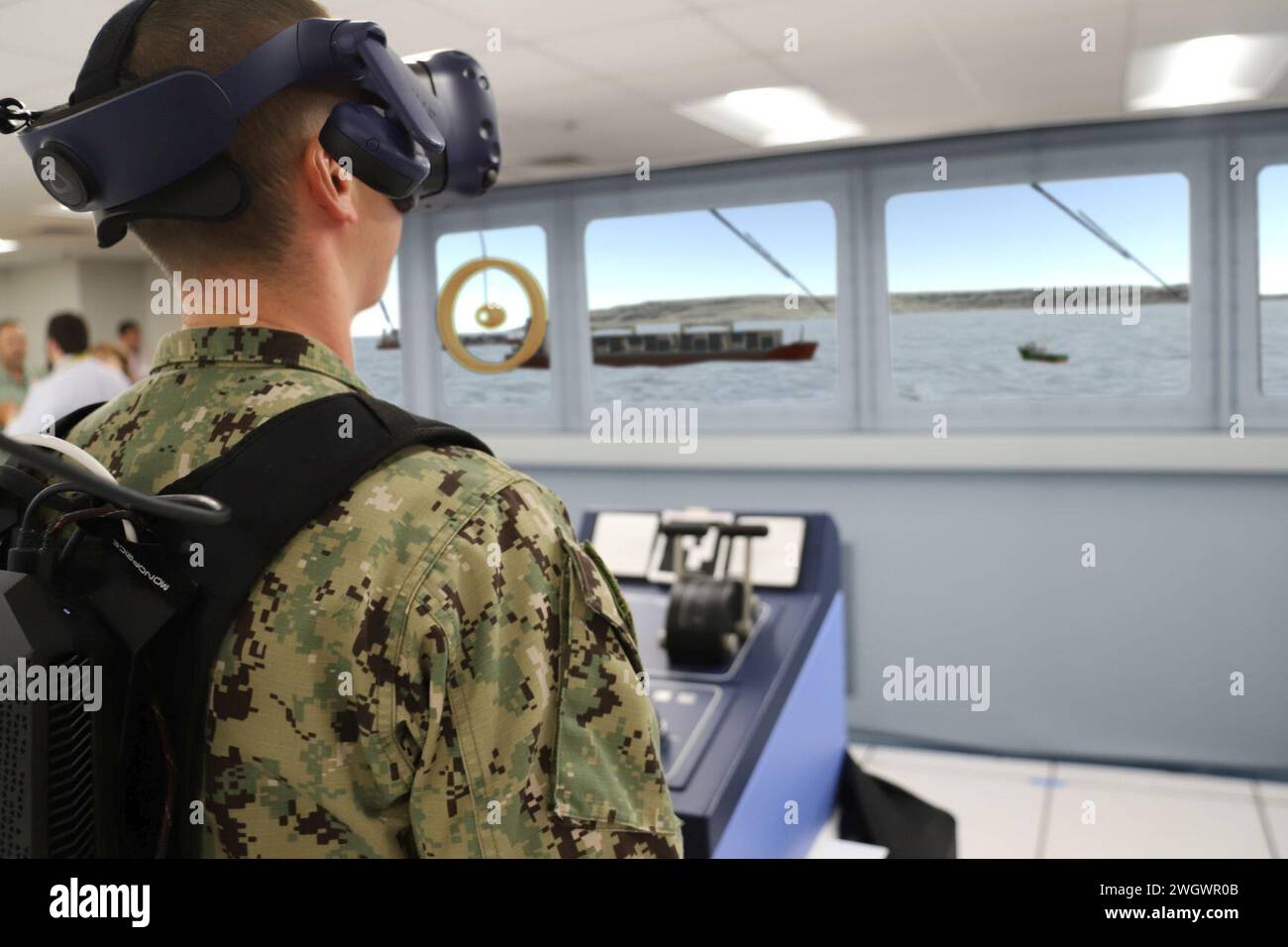 Army does VR Ship Simulation Stock Photo - Alamy