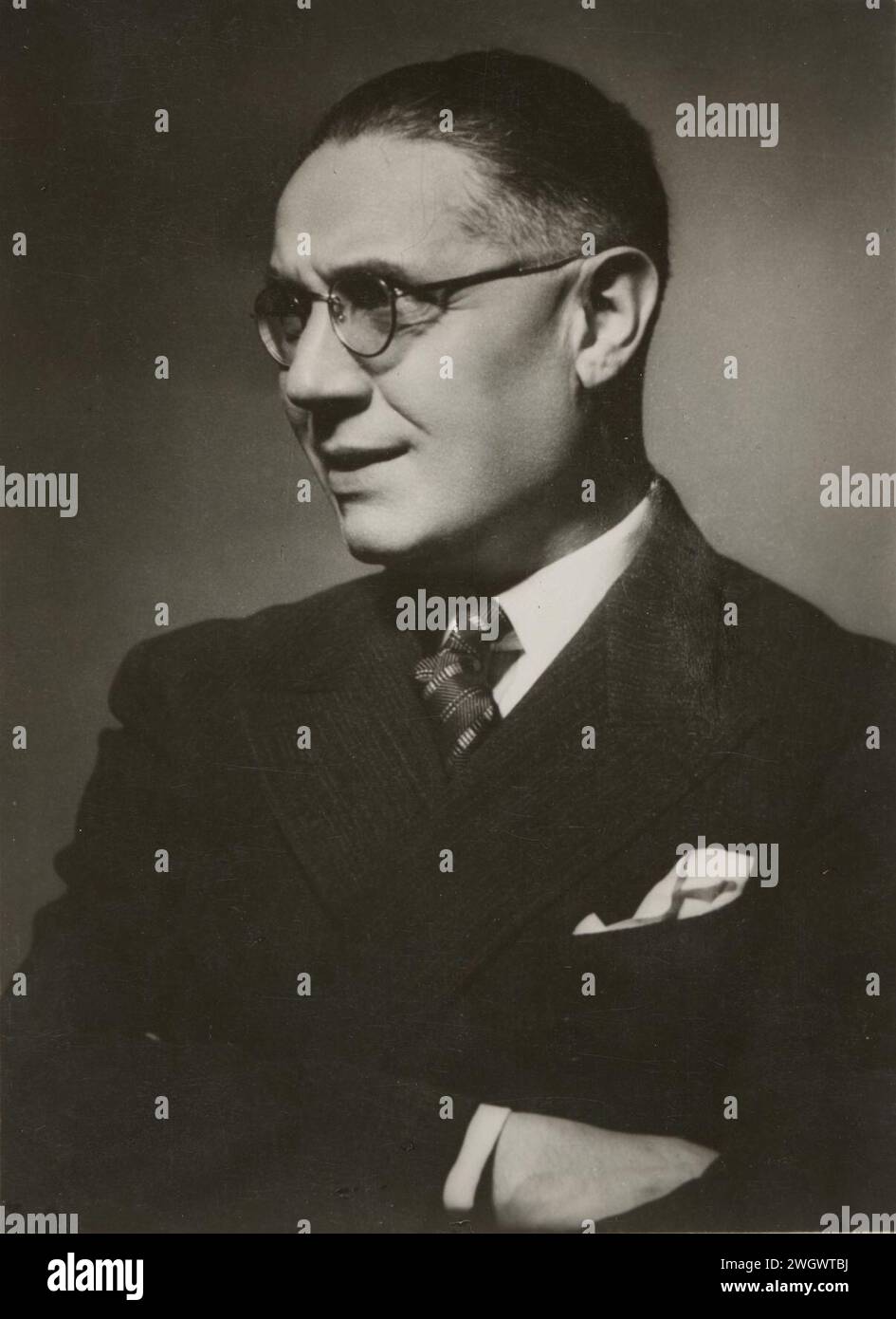 Arnold Szyfman profil Stock Photo - Alamy