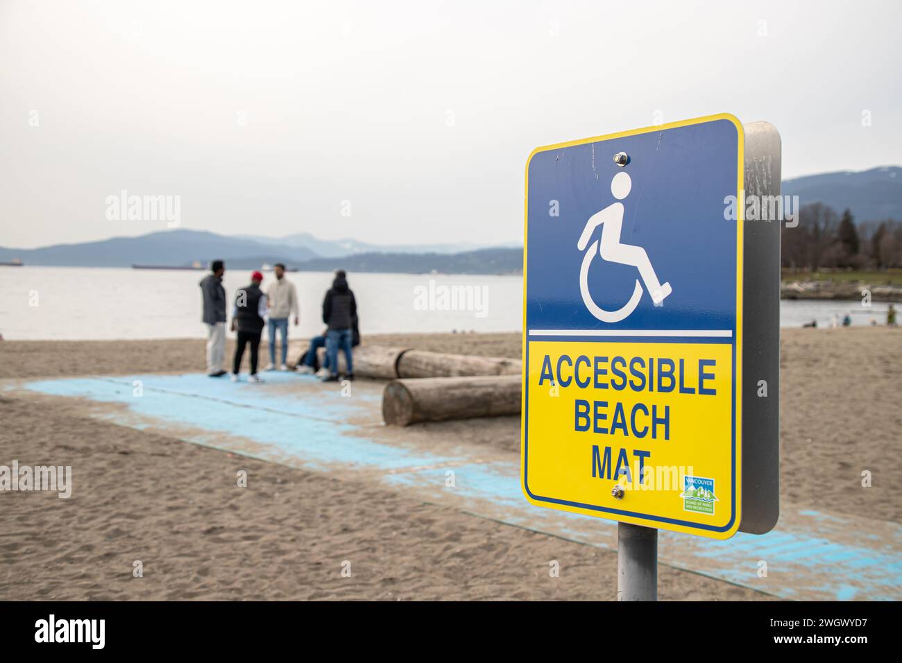 Accessible beach mat hi-res stock photography and images - Alamy