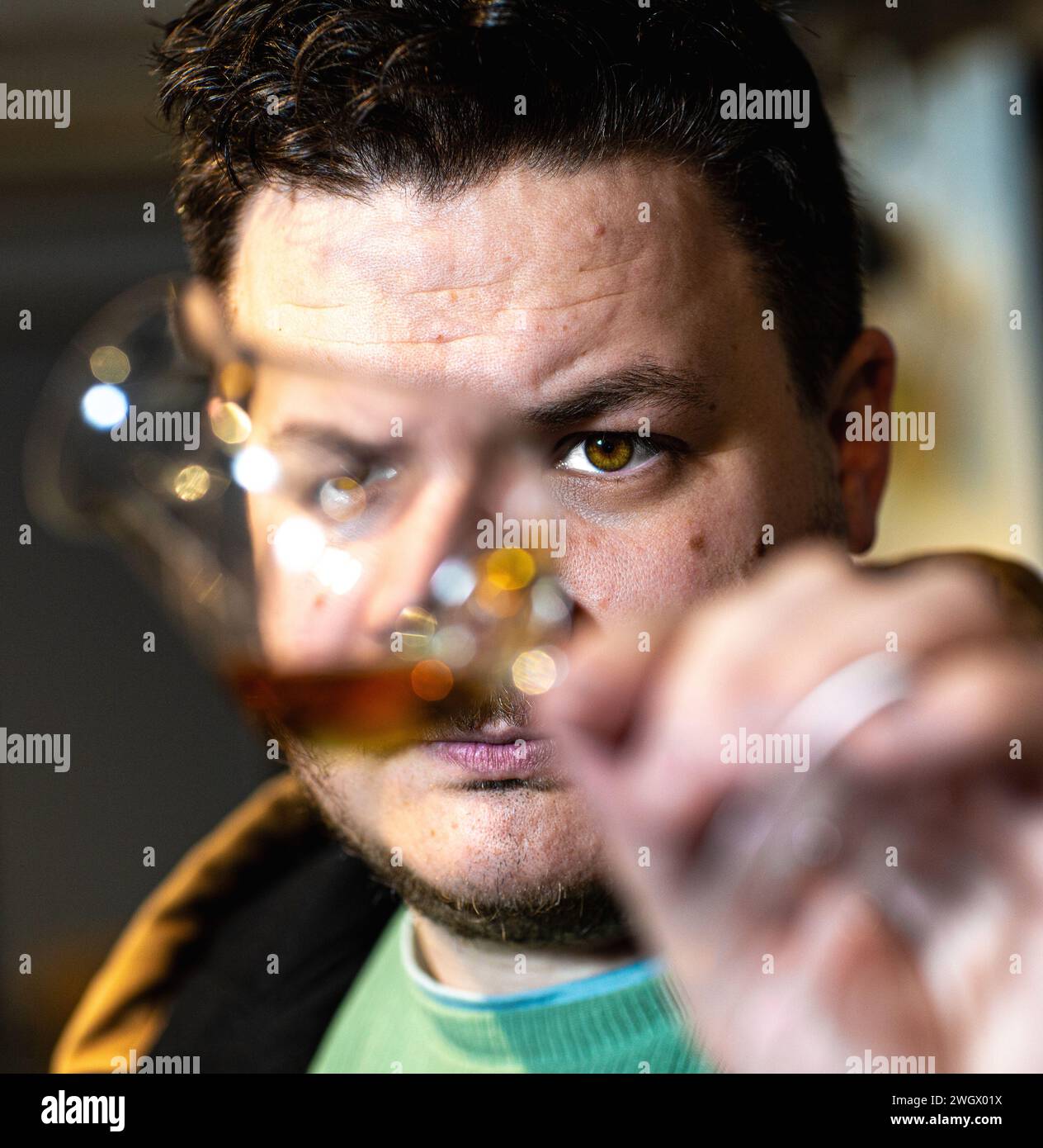 Glass maker scotland hi-res stock photography and images - Alamy