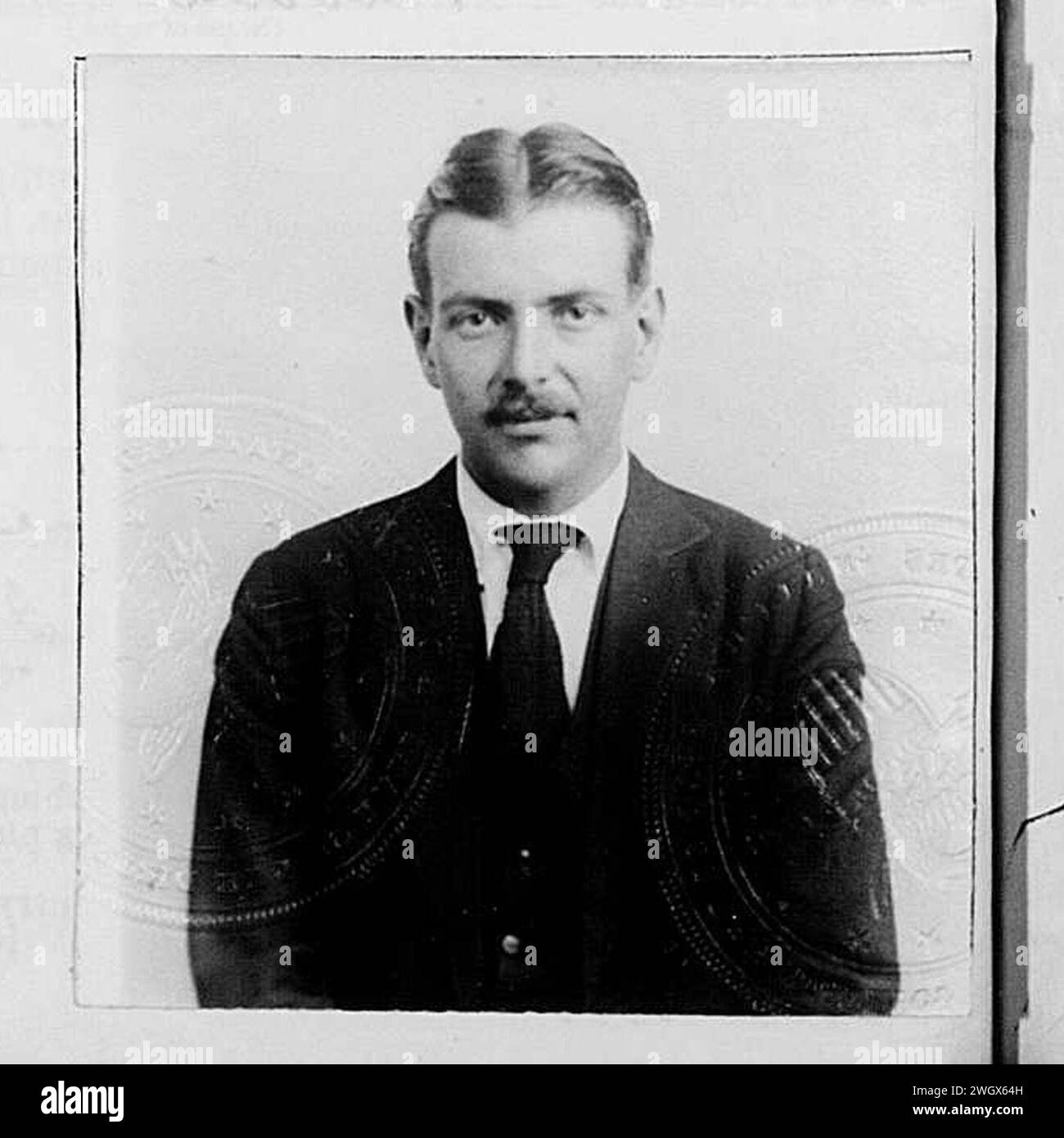 Artist Lloyd Raymond Bill Ney passport photo 1920 Stock Photo - Alamy